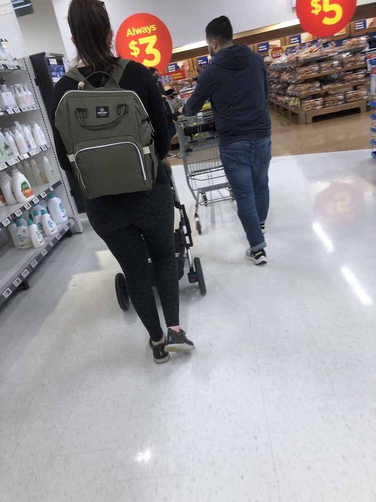 Grocery store MILF - Spandex, Leggings & Yoga Pants - Forum