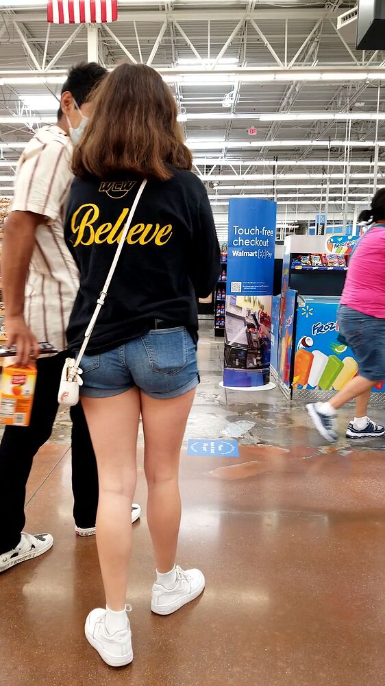 Cute Teen In Tiny Shorts Short Shorts And Volleyball Forum 5756