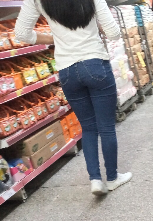 Round Butt Tight Jeans Forum
