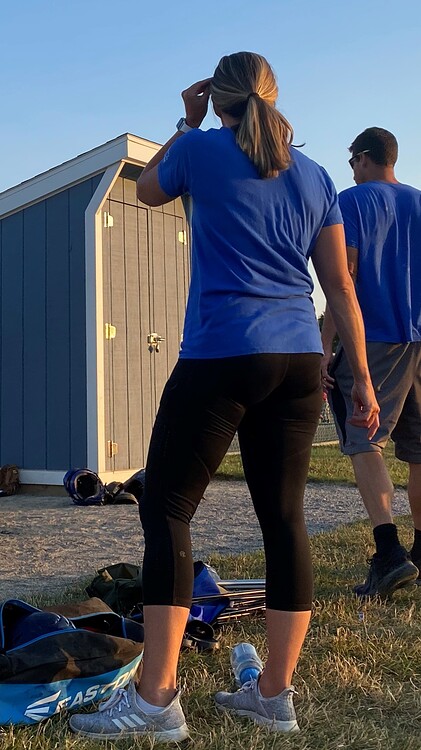 Sexy Sport Moms - Spandex, Leggings & Yoga Pants - Forum