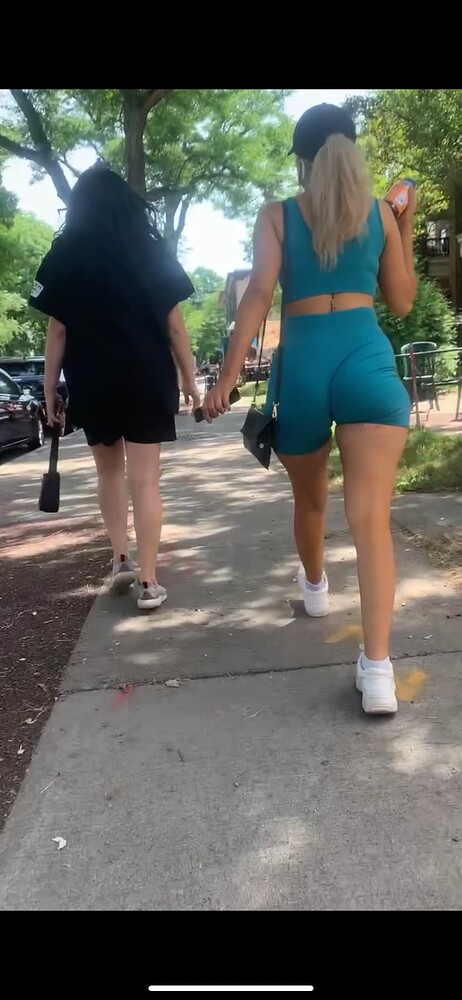 Unbelievable Pawg In Blue Bike Shorts Spandex Leggings And Yoga Pants