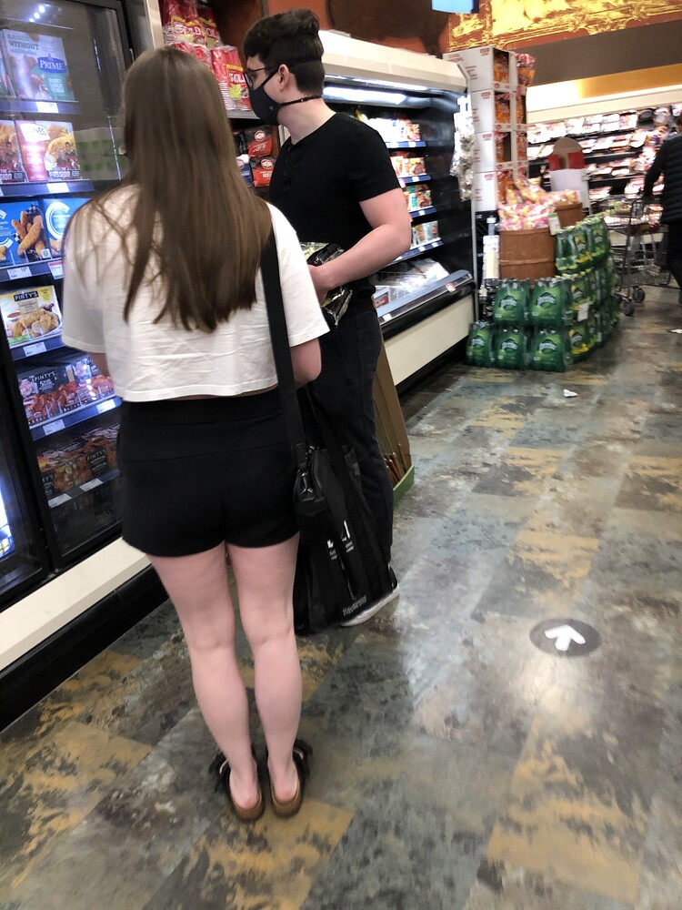 Grocery store - Short Shorts & Volleyball - Forum