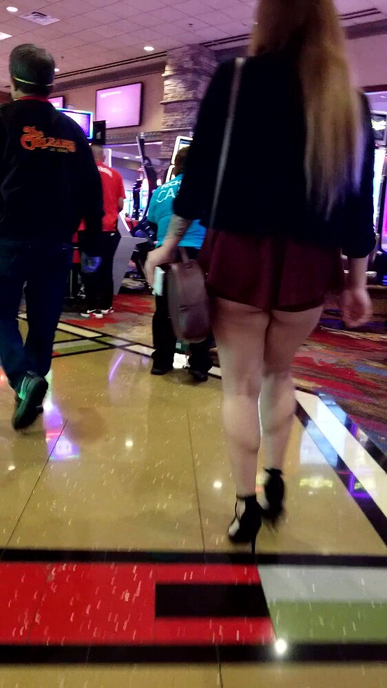 Showing cheeks - Forum