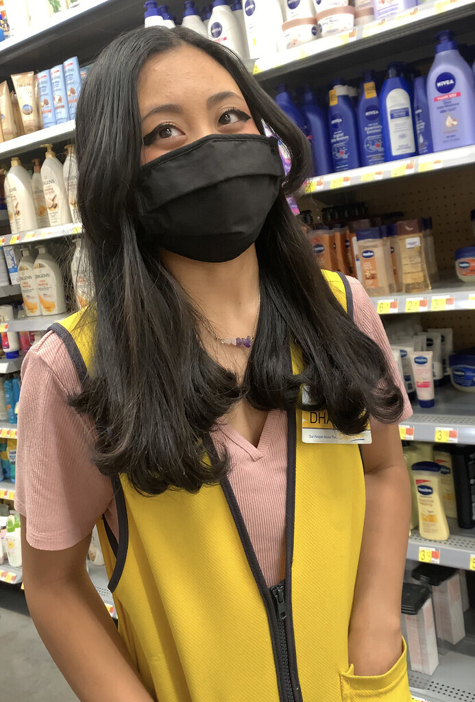 Cutie at Walmart - Forum