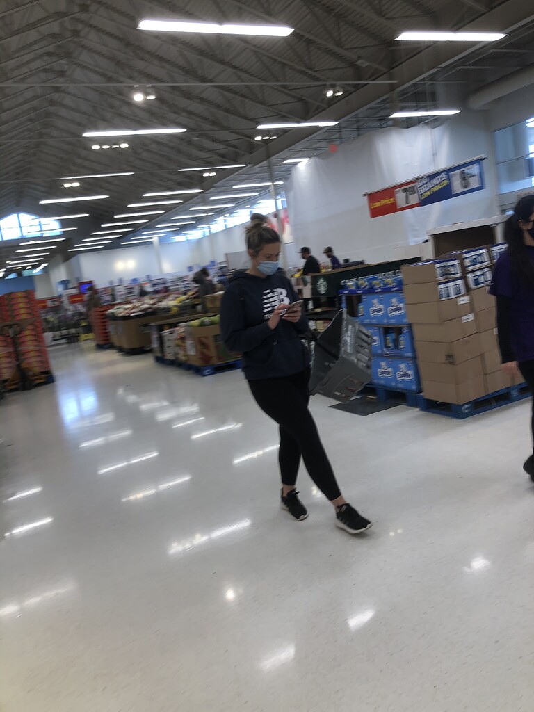Grocery store line up - Spandex, Leggings & Yoga Pants - Forum