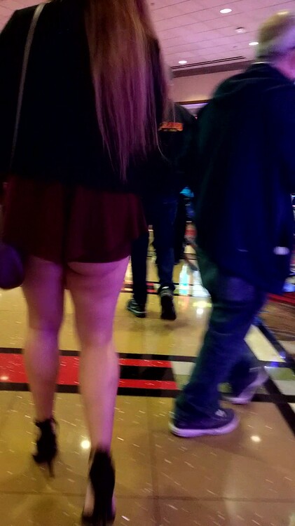 Showing cheeks - Forum