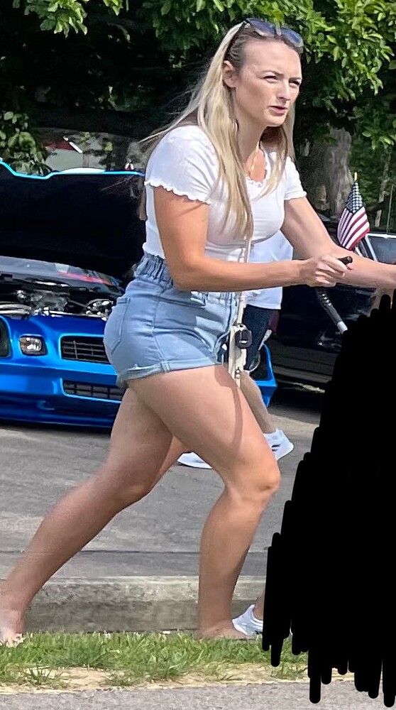 Milf In Shorts Short Shorts And Volleyball Forum