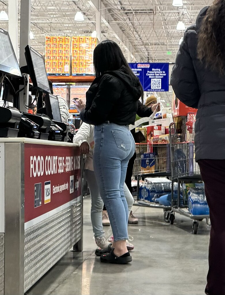 Caked up in jeans - Tight Jeans - Forum