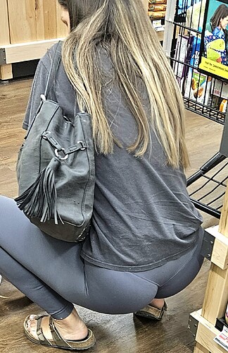 Insane ass eating leggings in a squat! - Spandex, Leggings & Yoga Pants - Forum