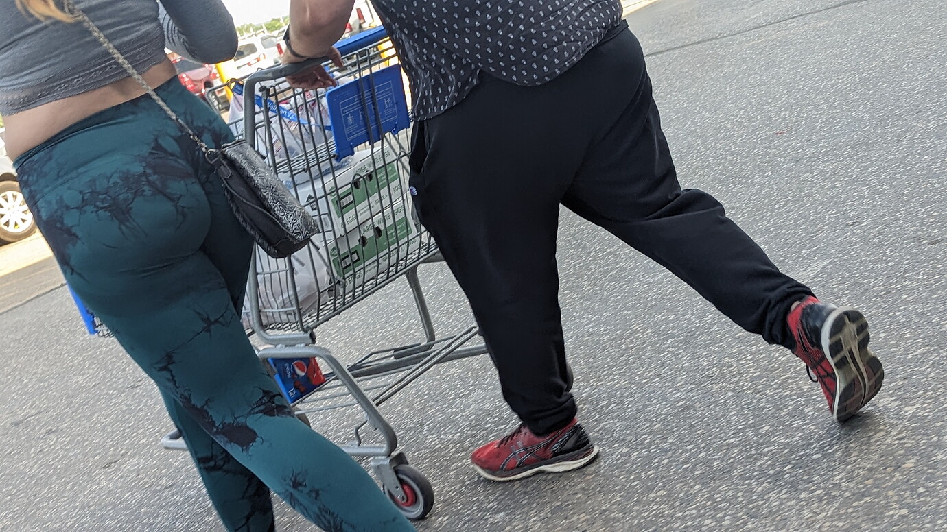 Bow-Legged Big Bootied Baddy Walmart Again - Spandex, Leggings & Yoga ...