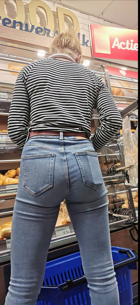 Very Tight Jeans On This Girl Tight Jeans Forum