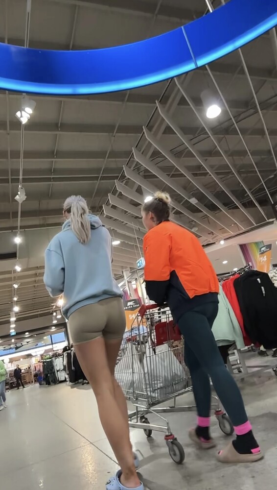 Blondie with skin color shorts and some milfs rocking the bubble butts ...