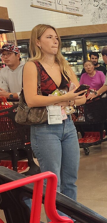 Cute little blonde - blonde - Forum