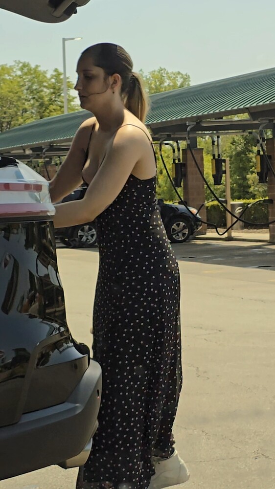 Carwash Cappin' 22 - boobs - Forum