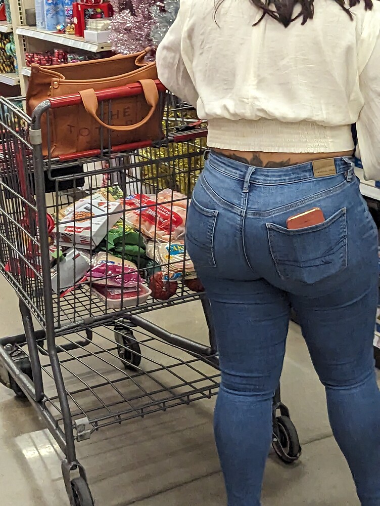 Phat ass latina w/ sexy tramp stamp - Tight Jeans - Forum