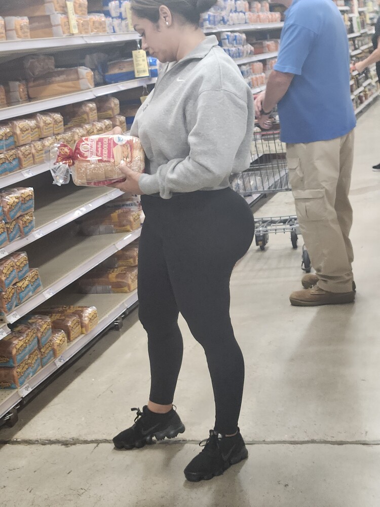 Out In The Wild 32 ( Huge BBL on a Latina) One of the best cap this ...