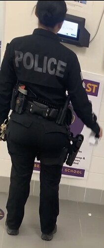 BUSTY COP BIG 🍑 [OC] - Tight Jeans - Forum