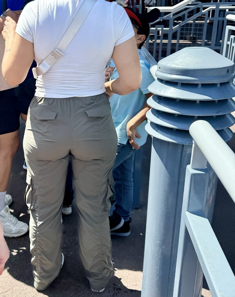 Nice Latina And Pawg In Jeans Tight Jeans Forum