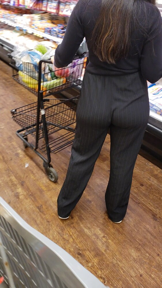 Thick Latina Bubble Butt Eating Her Tight Pants Tight Jeans Forum
