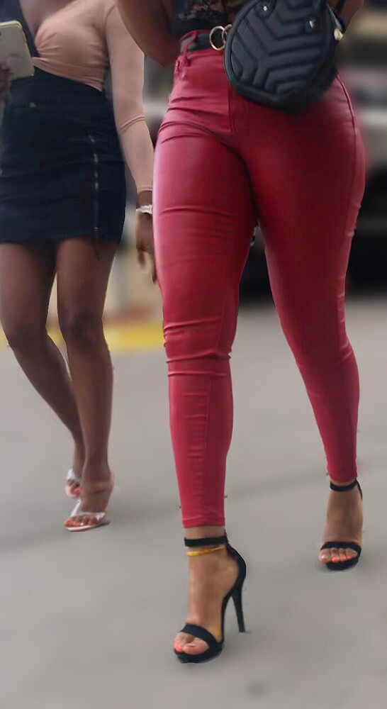 Perfect Ass In Tight Red馃崕 Leather Pants Plus Nice Cleavage Tight Jeans Forum
