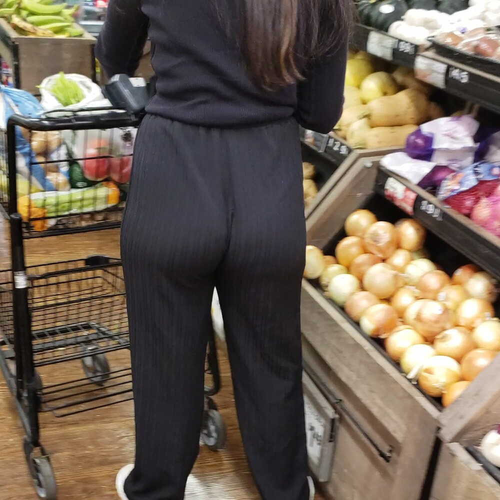 Thick Latina Bubble Butt Eating Her Tight Pants Tight Jeans Forum