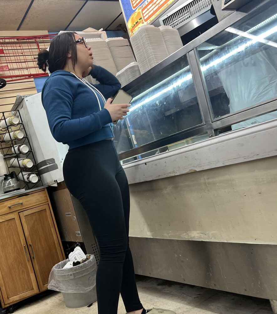 Big booty Latina in neighborhood store (oc) - Spandex, Leggings & Yoga Pants - Forum
