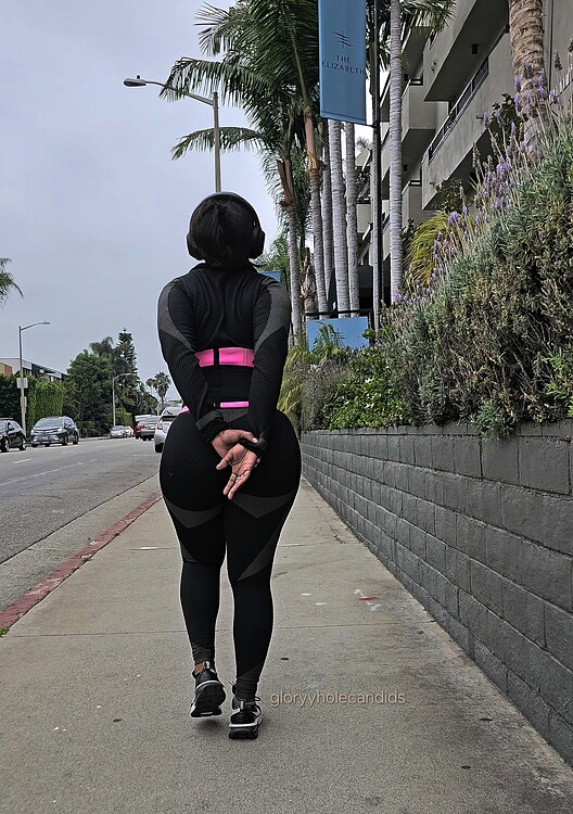 Ms. Thickums walking in Gym Outfit OC - Spandex, Leggings & Yoga Pants ...