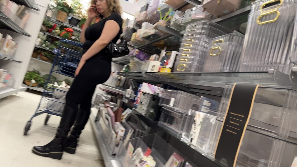 Big Natural Ass and Latina With HUGE BBL - Spandex, Leggings & Yoga ...