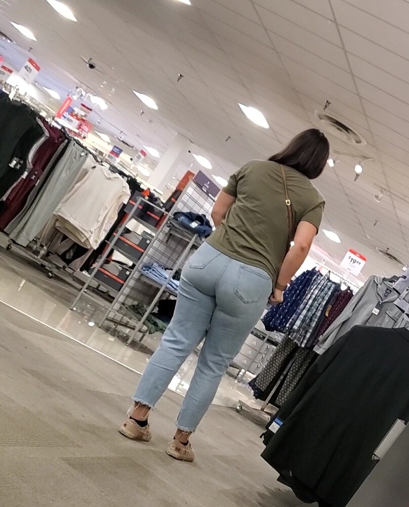 This Big Azzz Really Gots It Like Dat 👀👀 Tight Jeans Forum