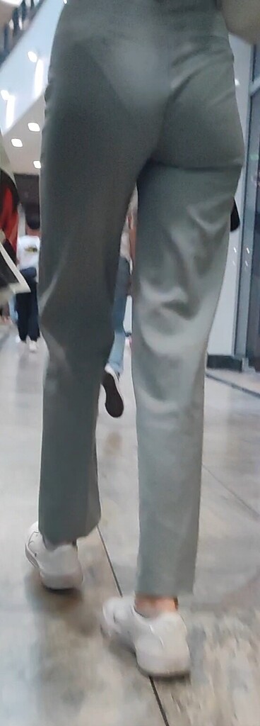 Ultra Vpl in Slim Girl OC must See Post ! - Tight Jeans - Forum