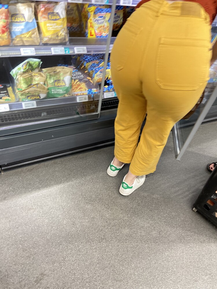 Hungry Butt Yellow Jeans Part 1 Tight Jeans Forum