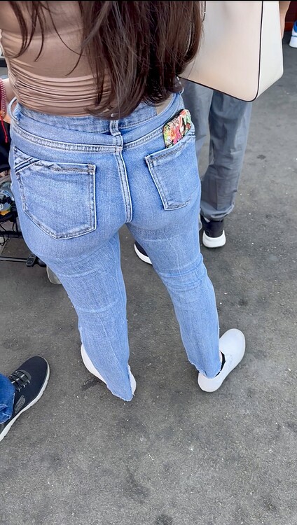 One Of My Best Caps In A While: A Tight Latina OC - Tight Jeans - Forum