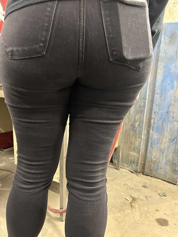 Coworker Tight Jeans Forum
