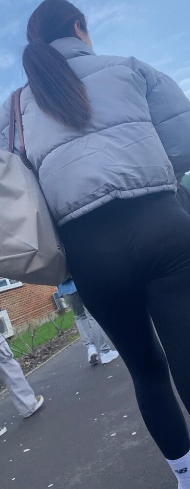 Brunette with a VTL - Spandex, Leggings & Yoga Pants - Forum