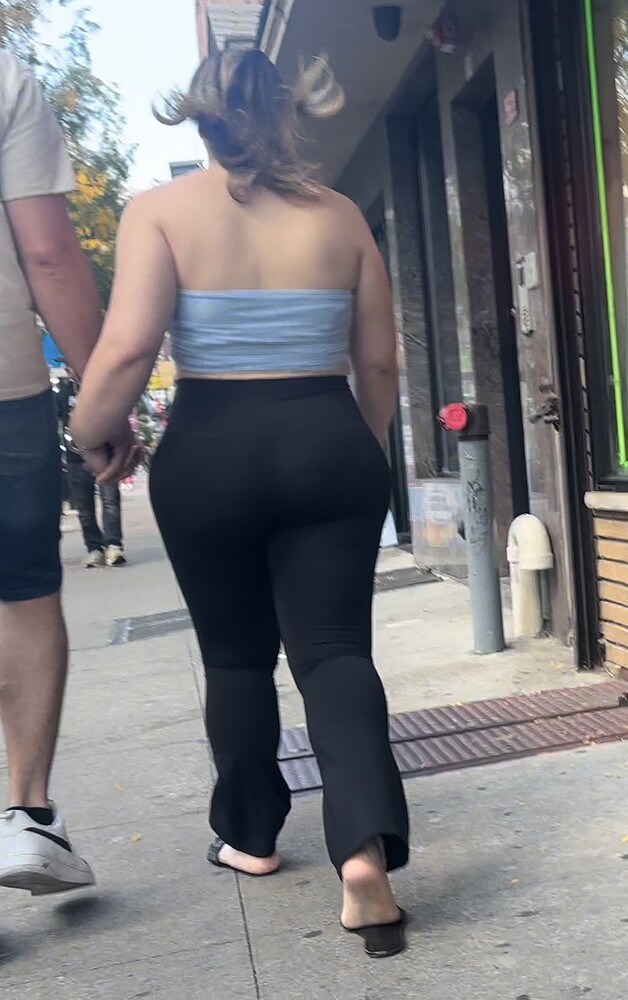 Thick Portuguese Baddie with a BBL in spandex flares - Spandex ...