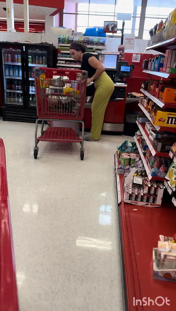 Amazing pawg in green see through pants with VTL - ass - Forum