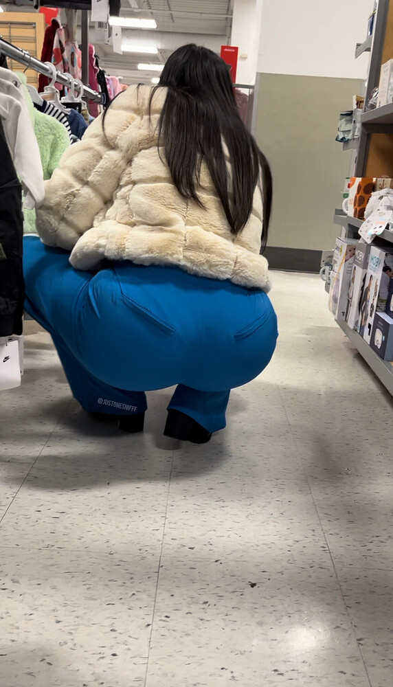 BBL Latina Monster Squatting In Work Pants - ass - Forum