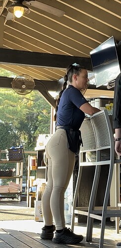 Butter Face Server in TIGHT Pants - Tight Jeans - Forum