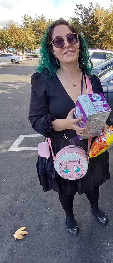 Sexy nerdy Mexican Tamale border in Walmart, Serious cleavage and ...