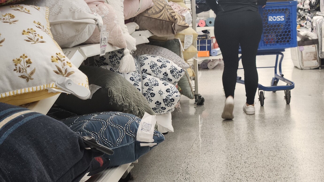 Out In The Wild 3 ( Dumpy BBL of the year candidate) - Spandex ...