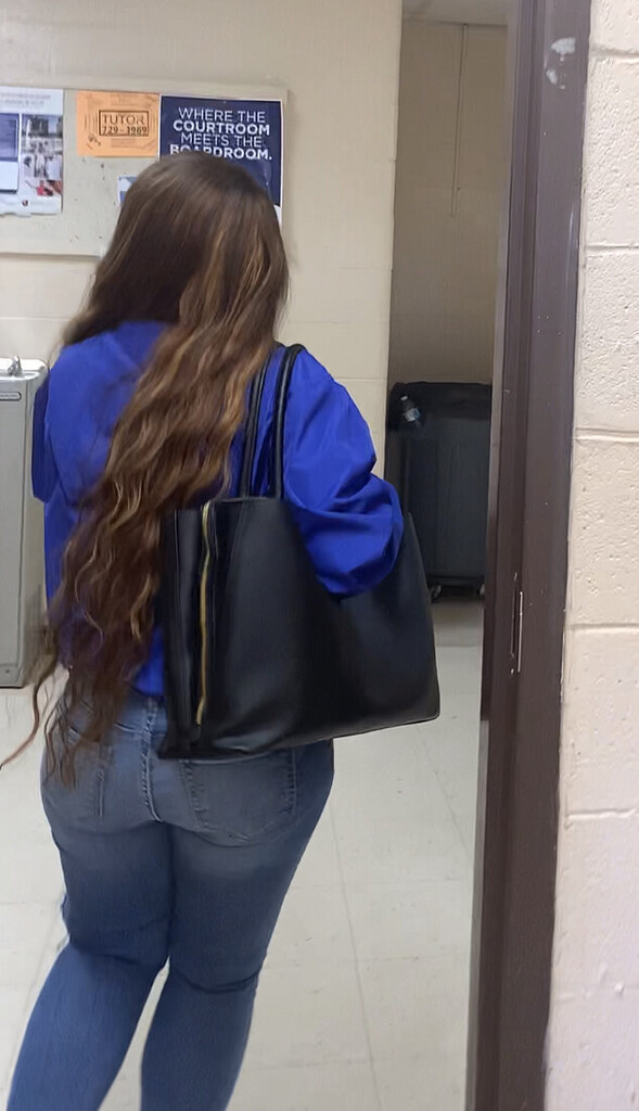 Very Tight Jeans On A Phat College Booty Tight Jeans Forum