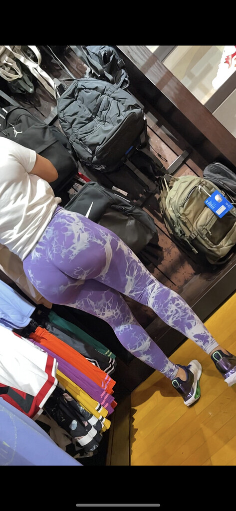 Thick natural mami massive dumpy close ups (OC) - Spandex, Leggings ...