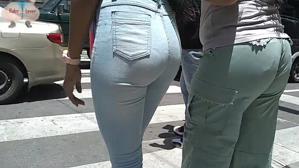 251 Hottie Latina w Tight Booty & Mom Crossing Streets - Vpls - Tight Jeans - Forum