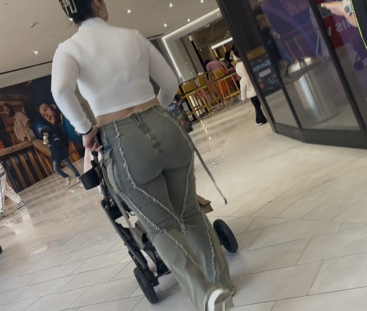 Thick Latina in Designer Jeans - Tight Jeans - Forum