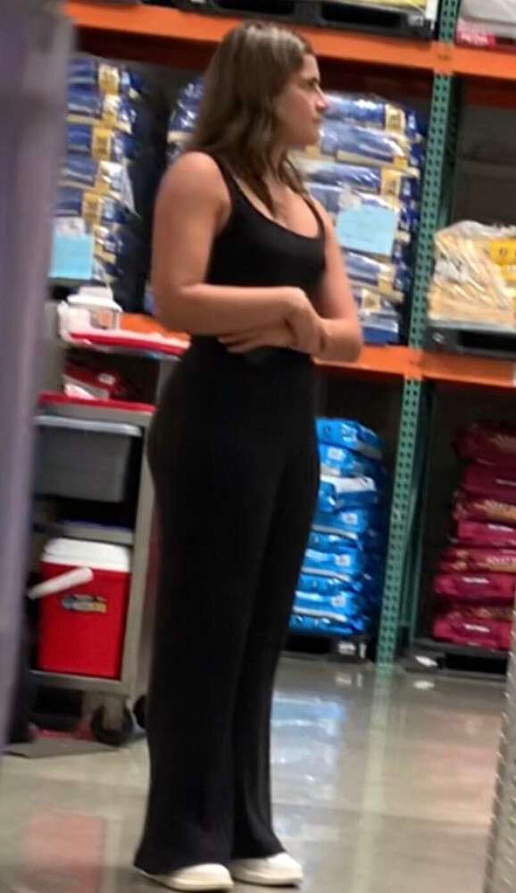 REPLY WITH FLARE PANTS CANDIDS! - General Discussion - Forum