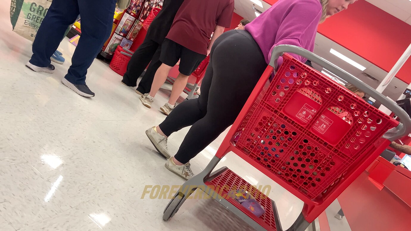 SIGMA: Monster Ass on Blonde MILF - Spandex, Leggings & Yoga Pants - Forum