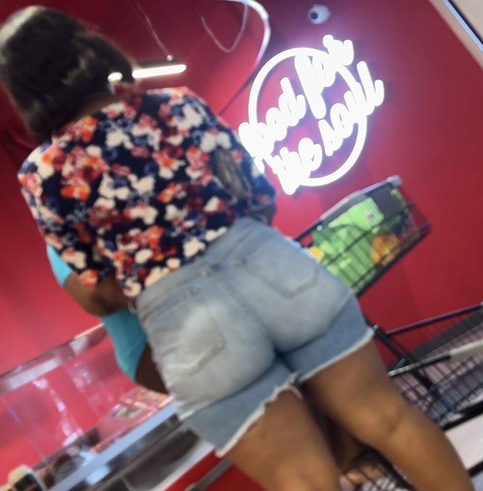 Juicy Fat Ass At Grocery Store Eve Shopping 15 Pics Tight Jeans Forum