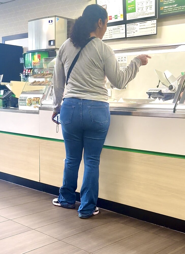FRESHLY BAKED BUNS… at Subway - Tight Jeans - Forum