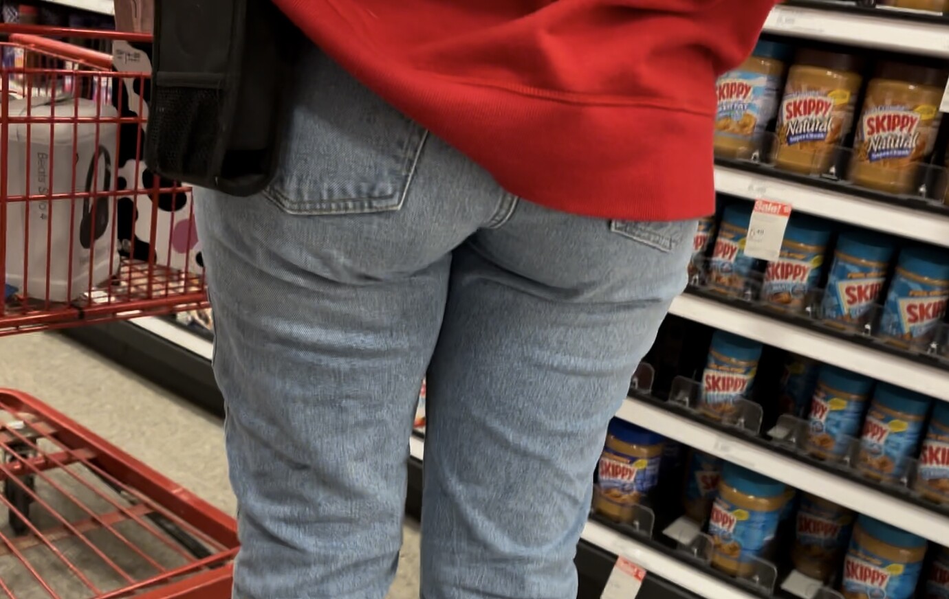 Target worker - Tight Jeans - Forum