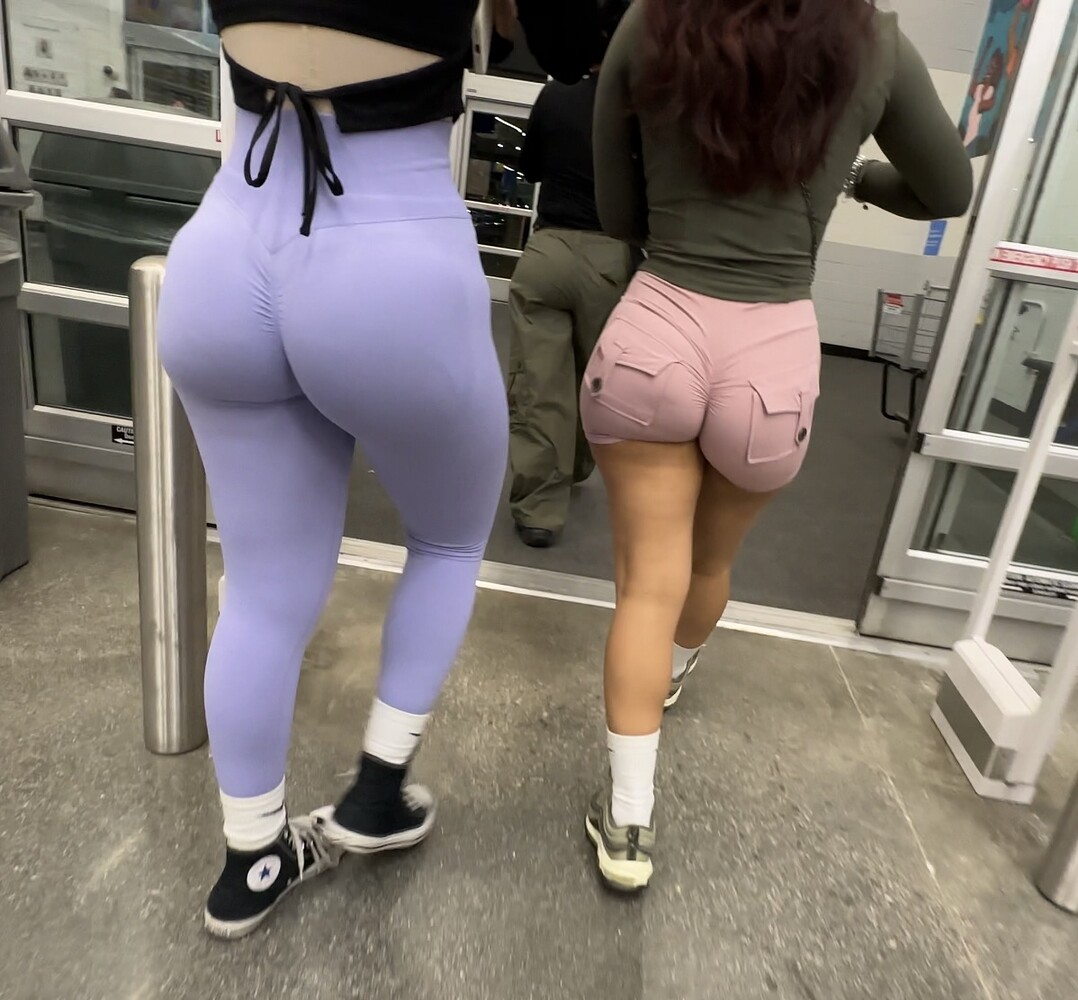 Two Slim thicc Latina sisters (OC) 😫😍😍🍑 - Spandex, Leggings & Yoga Pants - Forum